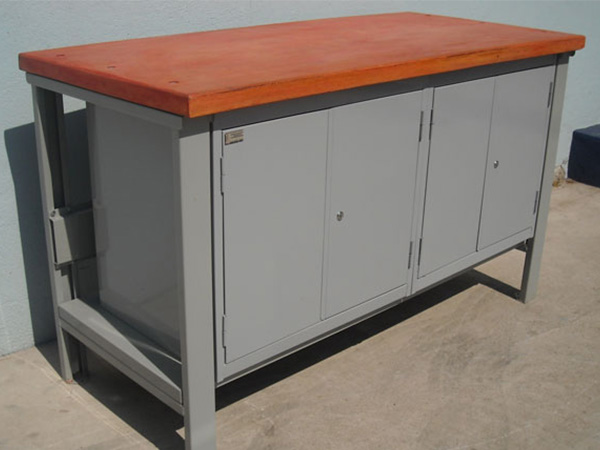 Conheça as Bancadas de Aço para o seu comércio! | Estanteria